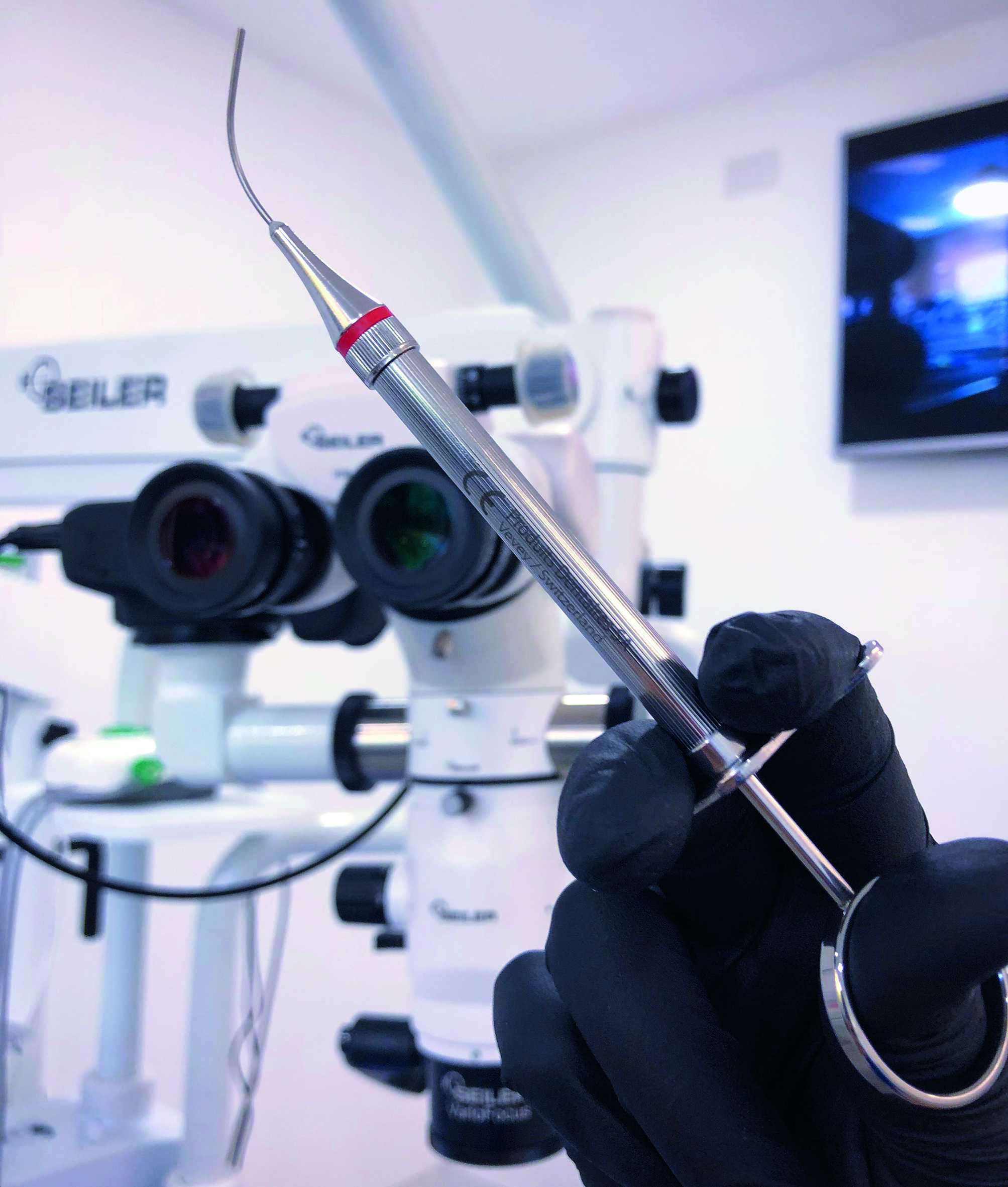 Direct pulp capping as a conservative procedure to maintain pulp vitality